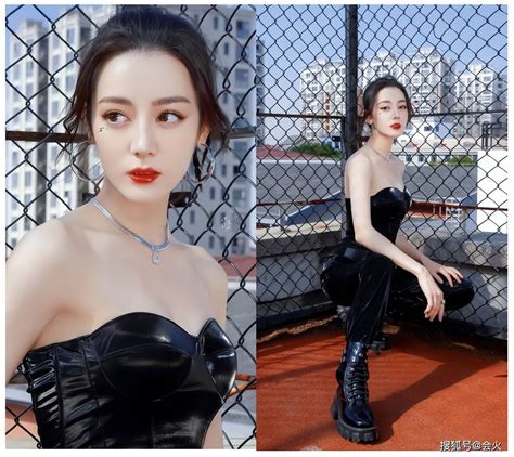 迪丽热巴穿吊带裙太艳丽薄背细腰事业线抢眼手捂胸口防走光 6park