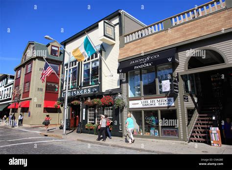 Thames Street Newport Rhode Island At Roberta Shanklin Blog