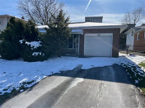 Lease Forlease Rent Forrent Agent Canada Realtor Luxuryhomes