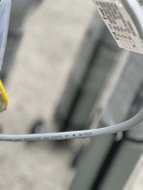 การเช็ครั่วของช่างแอร์ที่ปลอดภัย ควรใช้ก๊าซไนโตรเจน N2 และ ไม่ควรใช้ก๊าซออกซิเจนo2 ในการเช็ครั่ว