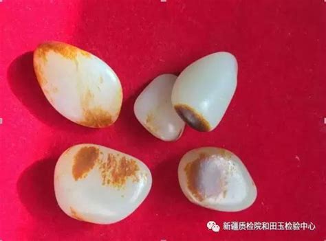 鉴别真假和田玉子料的有效方法 和田玉鉴别 资讯中心 中国和田玉网