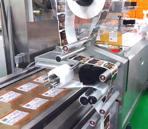 multi labeller thermoforming vacuum packaging machine manufacturer packsko co ltd