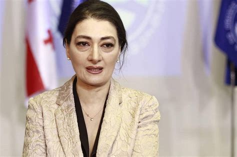 სანდრა რულოვსის ინტერვიუ მოვისმინე მხოლოდ ერთს ვიტყვი ბრავო ბრავო ბრავო თაკო ჩარკვიანი