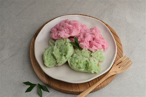 쿠에 비캉 또는 카라비캉은 인도네시아 중부 자바의 전형적인 전통 케이크 중 하나입니다 0명에 대한 스톡 사진 및 기타 이미지 Istock