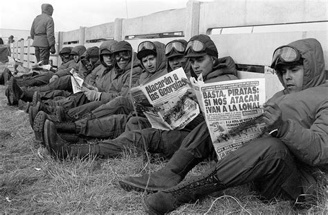 Malvinas Retrato De Un Sentimiento 41 Imágenes Históricas Tomadas Por