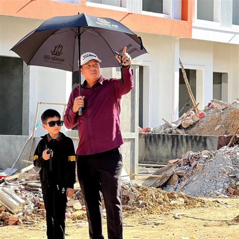 ឧកញ៉ា ហុង ឆេងឈុន សម្ពោធទីស្នាក់ការនិងការិយាល័យលក់ថ្មី របស់ក្រុមហ៊ុន