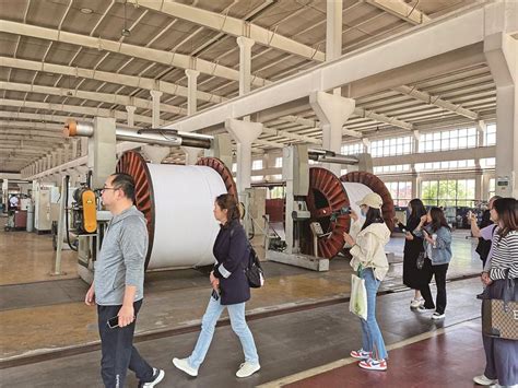 我市中小学“十百千”工程教育师资培育行动启动