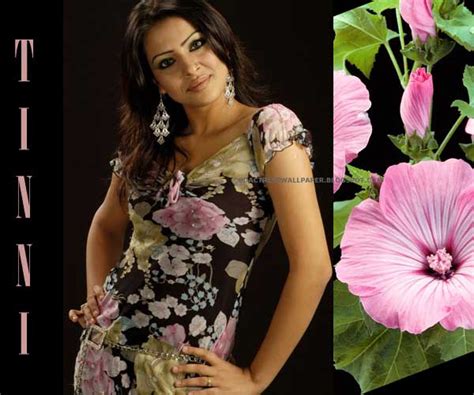 Actress Tinni Sexy Face Look