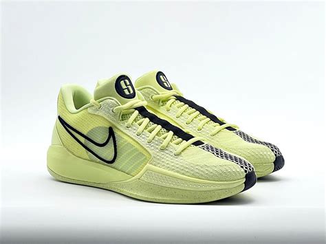 Sabrina 1 Exclamation Boxout