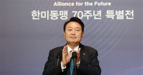 尹지지율 03p↑ 3902주연속 소폭 상승 리얼미터