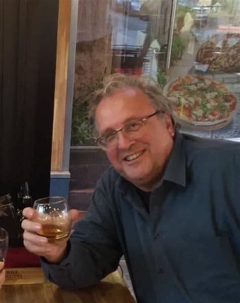 Сигма 🐈 Какво котката ви мрази да правите най много Да я къпете Котките са много чистоплътни