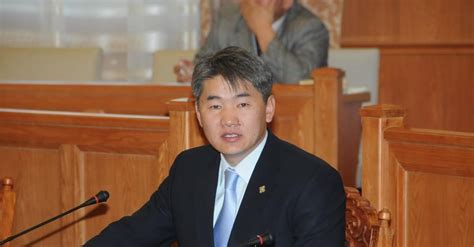 УИХ ын гишүүн Ж Энхбаяр Хятадыг доромжилж Орост салаавч өгөөд байхад яаж ажил явах юм