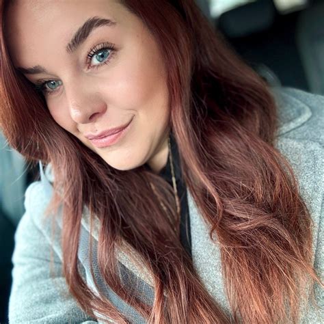 Julia Kempf Kundenbetreuer TÜv Hessen Xing