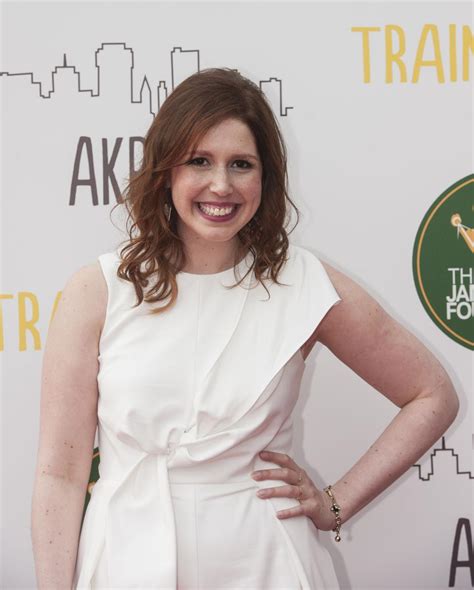 Snl Star Bayer Draws On Local Upbringing For Comedic Inspiration Local News