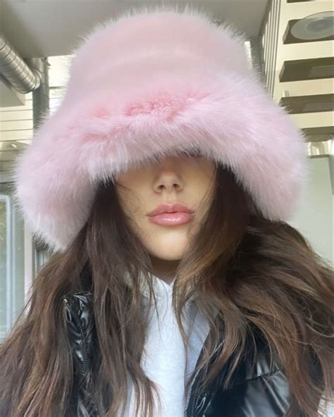 🍒cherry Kitty 🍒 Cherrykittyvibes • Instagram Photos And Videos