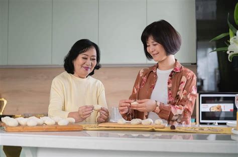 Д Өнөрболор гишүүн хөлдүү гэх буузныхаа талаар ам нээв ТАС МН