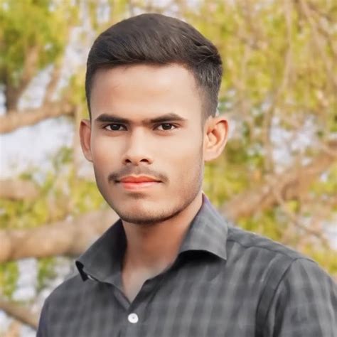 Ravi Yadav Raviyadav7171 • Threads Say More