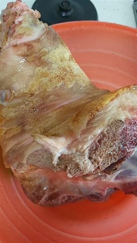 手把手教你做醬肘子皮肥而不膩軟糯可口入口即化絕佳的下酒菜 每日頭條