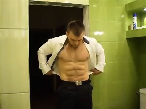 Muscular Russian Hunk Strips And Plays Eporner