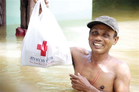 ผู้หญิง 130 ปี สภากาชาดไทย องค์กรด้านมนุษยธรรม