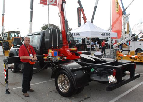Fascan Exhibits Fassi F65 Knuckleboom For Small Trucks Construction