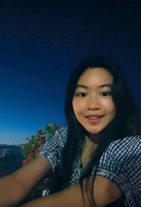 Nhan S C Th O Linh Con G I L N Nh Quy N Linh Ng Y C Ng R C R