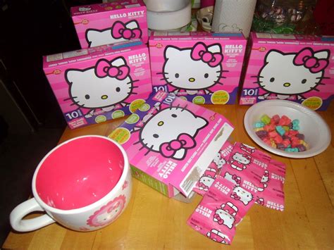 Hello Kitty Fruit Flavored Snacks Hello Kitty Hello Kitty Pictures
