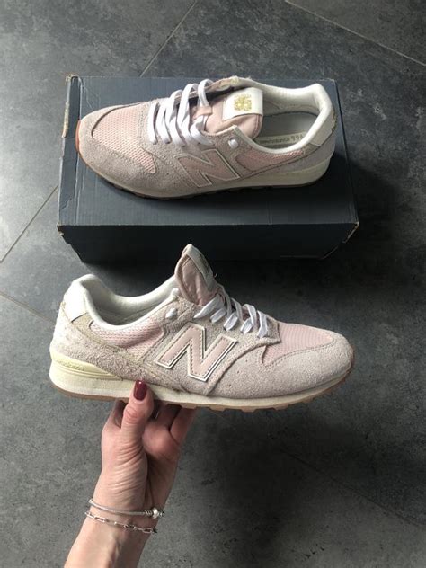 Кросівки — ціна 1300 грн у каталозі Кросівки Купити жіночі речі за доступною ціною на Шафі