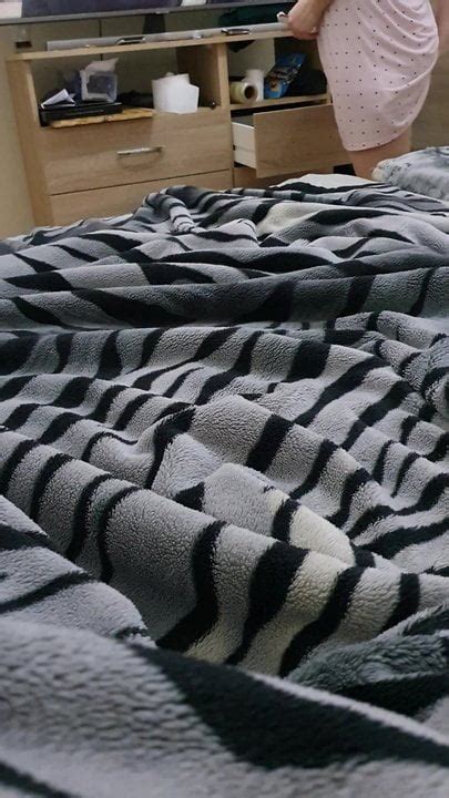 A Libanoni L Ny Nem Visel Bugyit A Szoknya Alatt Szexel Xhamster