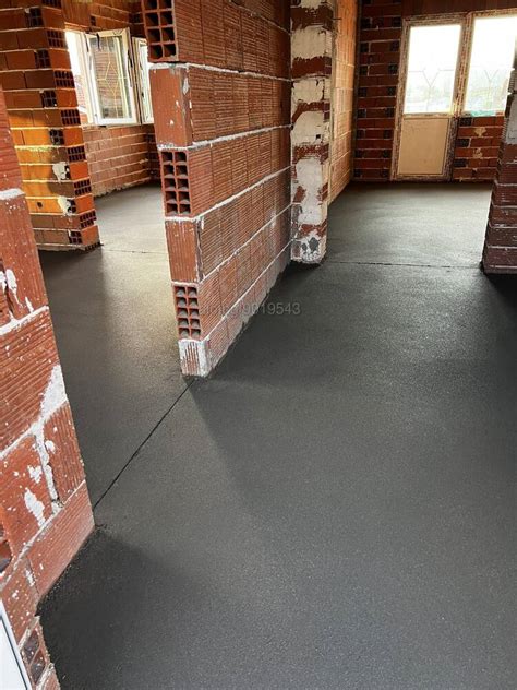 Полагане На Подови Замазки Строителни услуги София Машино полагане на подова замазка