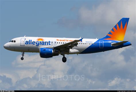 N305NV | Airbus A319-112 | Allegiant Air | Julian Mittnacht | JetPhotos