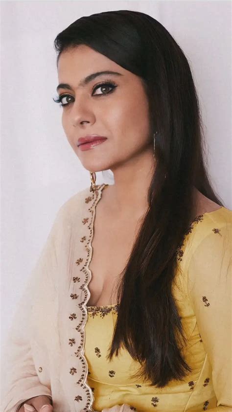 Kajol Scrolller