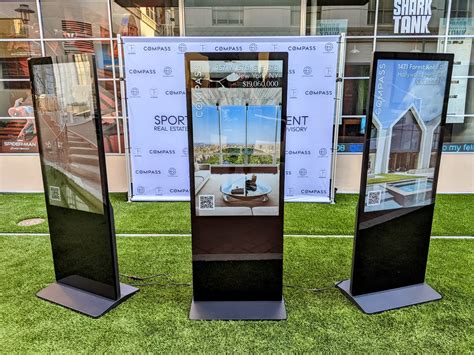 Rent Vertical Interactive Touch Screens For Events Rentals