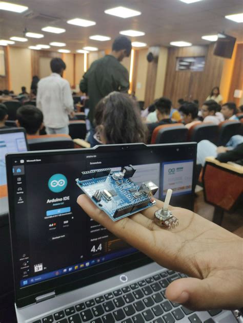 Arduino Makerspace Handsonlearning Embeddedsystems Codinglife Electronics Juworkshop