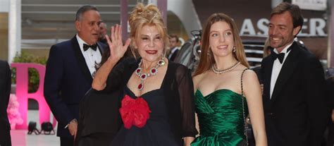 Así Son Las Mellizas De La Baronesa Thyssen Sin Pixelar Carmen Y