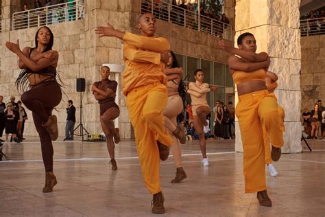 Solanges Getty Center Performance Is Extension Of Meiers Architecture