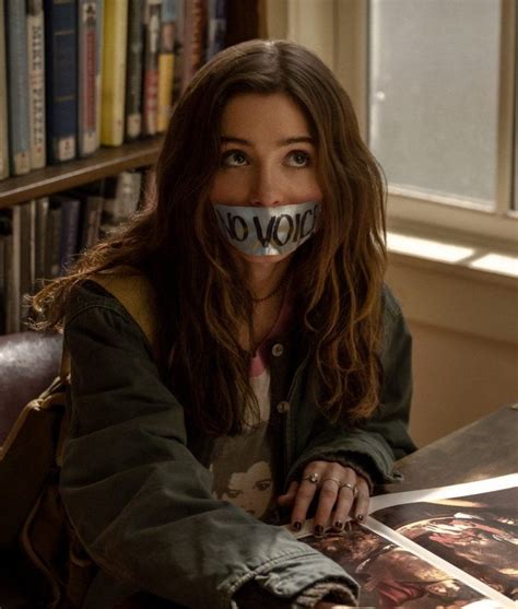 Natalia Dyer By Intheunknownn On Deviantart