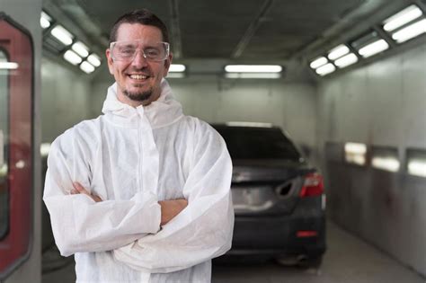 How Defined Collision Repair Career Paths Fuel Growth Motivate