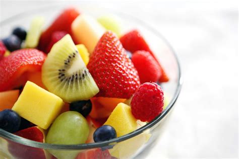 4 Reasons People With Diabetes Can Eat More Fruit Than They Thought Readers Digest