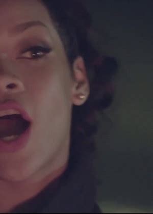 Shakira Feat Rihanna Cant Remember To Forget You Gotceleb