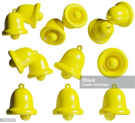 벨 3d 알림 벨 아이콘 흰색 배경에 고립 된 세트 3d는 소셜 미디어 알림에 대한 새로운 알림과 함께 노란색 울리는 종을 렌더링합니다 사실적인 3d 아이콘 3d