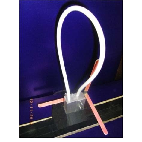 The Schematic View Of The Equipment To Keep The Ends Of The Rod Download Scientific Diagram