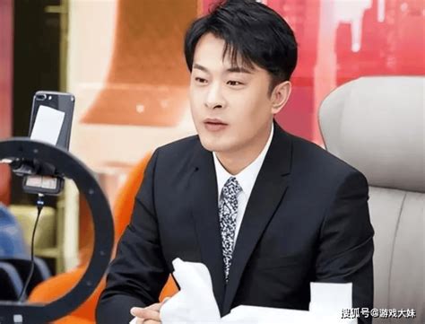 辛巴回归直播间带货，13小时卖出64亿，和另一位顶流主播发生矛盾风波平台行为