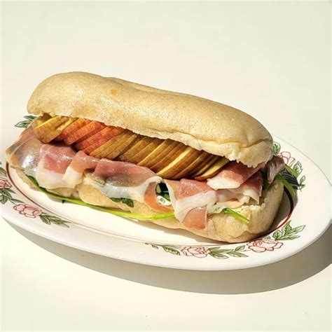 휴가 내고 빵투어 브릭베이글 1등 메뉴를 곁들인 망원 빵투어투떰즈업 동명양과자점 브릭베이글 네이버 블로그