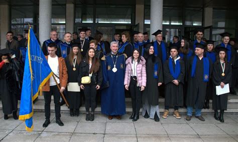 614 студенти от ТУ Габрово получиха своите дипломи Gabrovo News