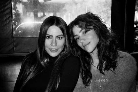 Paulina Dávila Revela Cómo Fue Reconectar Con Su Prima Sofía Vergara