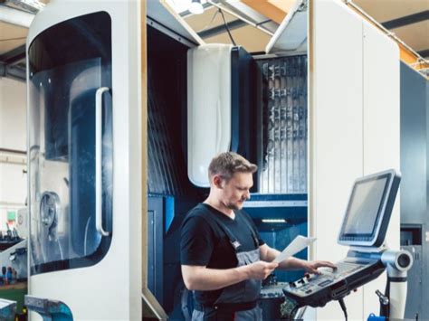 Ways CNC Machines Improve Manufacturing Newssegments