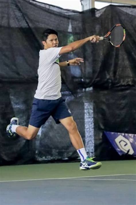 Tennis Inside Out Forehand Tennis Lessons Tennis Coach Tennis Tips