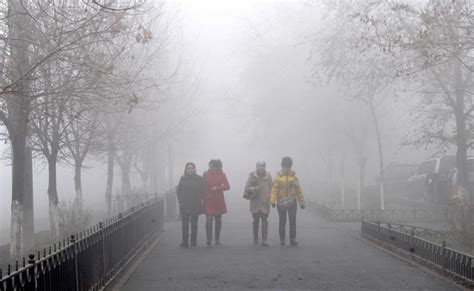 Heavy Fog Shrouds Urumqi Strands Thousands At Airportsocietycn