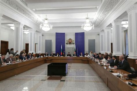 Синдикати и работодатели подкрепят бюджета за НЗОК Информационна агенция ПИК